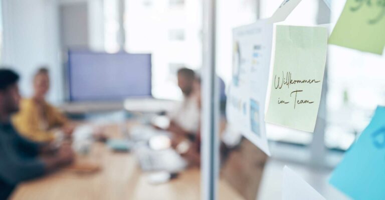 Karriere bei COMCAVE: Weil Bildung deine Zukunft ist